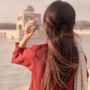 Farah Riaz Science,Biology (Class 10) online tutor Rs 2000 - Rs 7000/day