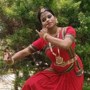 Vinisha R Bharathanatyam dance home tutor ₹ 2000 - ₹ 6000/day