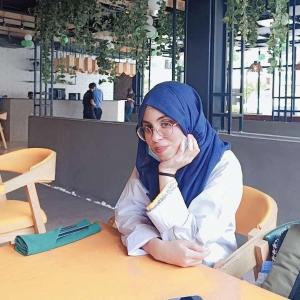 Areesha Khalid Mathematics (Cambridge syllabus) online tutor Rs 10000/month