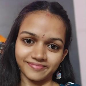 Sahithi M Maths,English,Biology online tutor ₹ 350 - ₹ 500/hour
