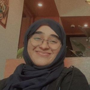 Khudija Hashmi English,Urdu,Science,Math online tutor Rs 900 - Rs 1500/hour